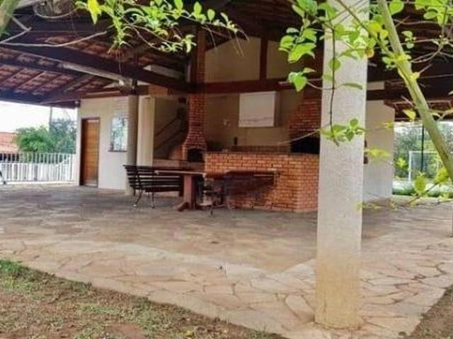 Casa Terrea de 128m² construídos Localizada no Condomínio Village Colinas do Sol!