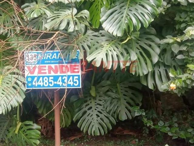 Casa terrea de 180m² com 2 quartos
