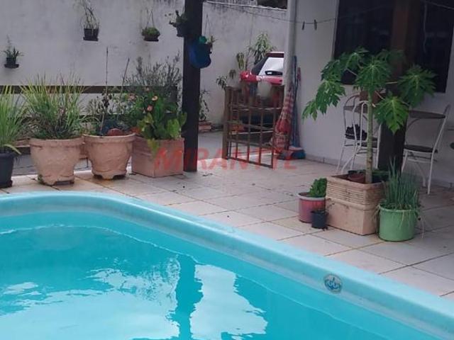 Casa terrea de 180m² com 2 quartos