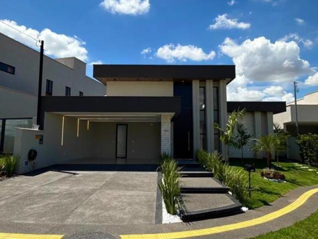 Casa térrea de 199m² com 03 suítes à venda no Jardins Bolonha Goiânia/GO