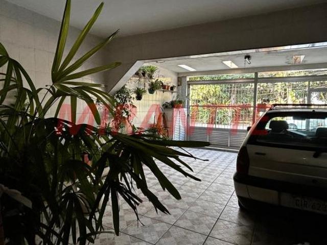 Casa terrea de 200m² com 4 quartos