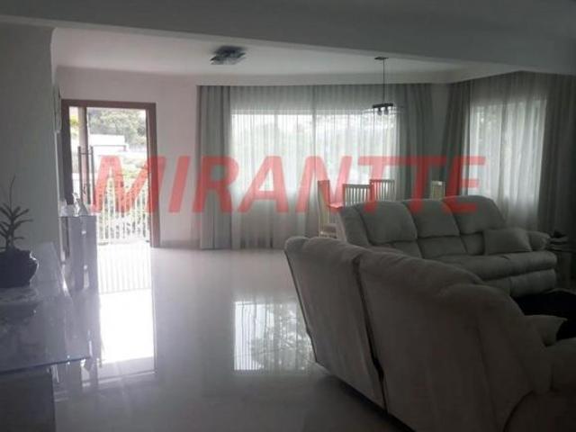 Casa terrea de 200m² com 3 quartos