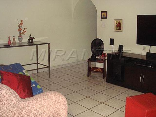 Casa terrea de 200m² com 3 quartos
