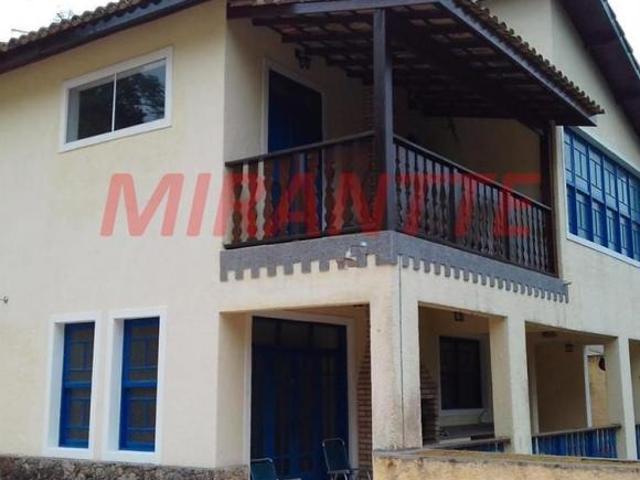 Casa terrea de 200m² com 3 quartos