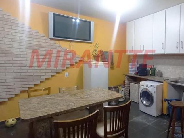 Casa terrea de 214m² com 3 quartos