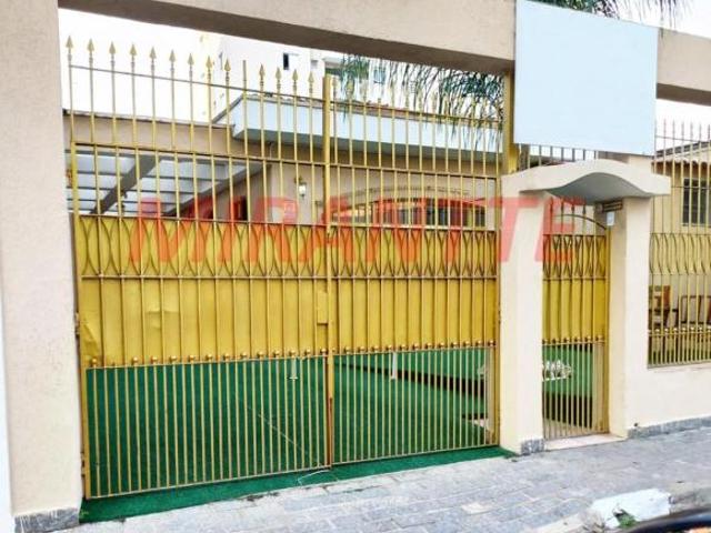 Casa terrea de 220m² com 4 quartos