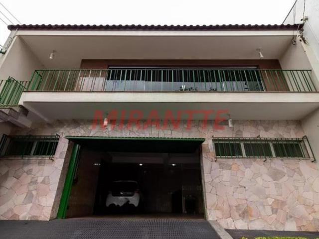 Casa terrea de 220m² com 3 quartos