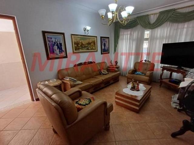 Casa terrea de 235m² com 3 quartos