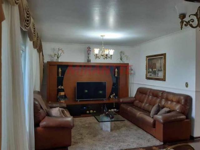 Casa terrea de 237m² com 3 quartos