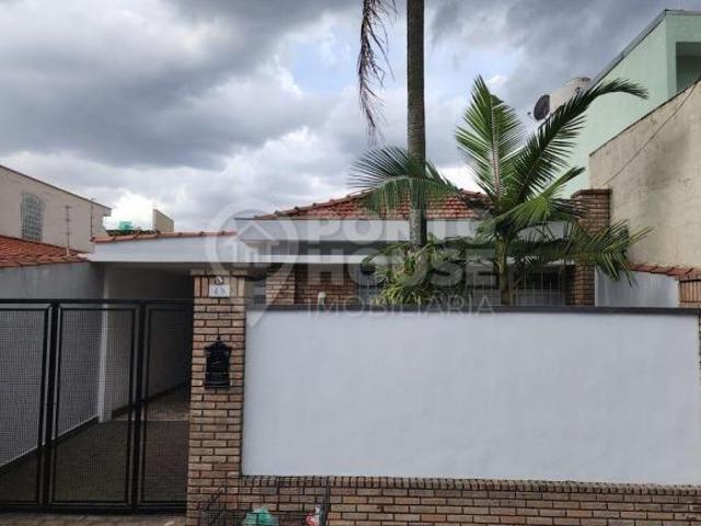 Casa térrea de 240m² à venda no Ipiranga, 2 dormitórios e 1 suíte