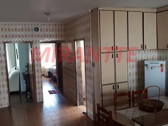 Casa terrea de 250m² com 3 quartos em Vila Nivi