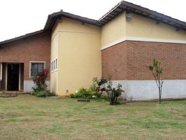 Casa terrea de 263m² com 4 quartos