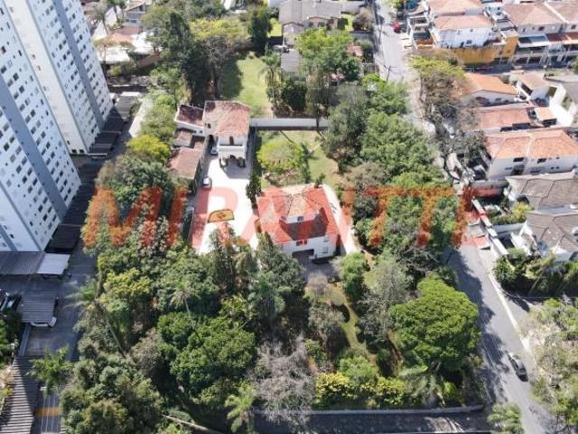Casa terrea de 2688m² com 43 quartos