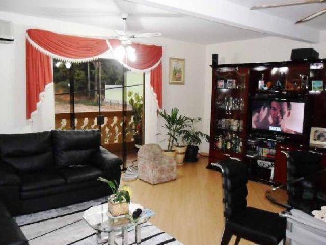 Casa terrea de 276m² com 3 quartos