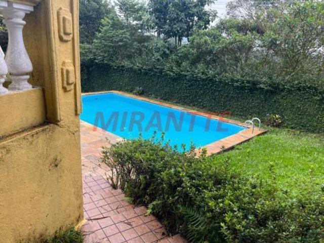 Casa terrea de 283m² com 4 quartos