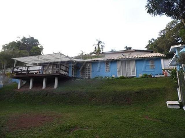 Casa terrea de 300m² com 3 quartos