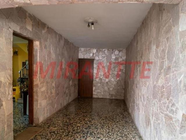 Casa terrea de 303m² com 4 quartos