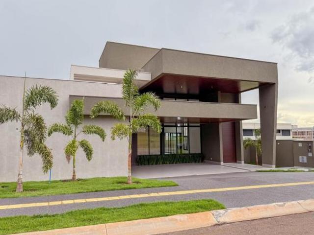 Casa térrea de 320m² com 04 suítes à venda no Plateau D’or Privilege Goiânia/GO