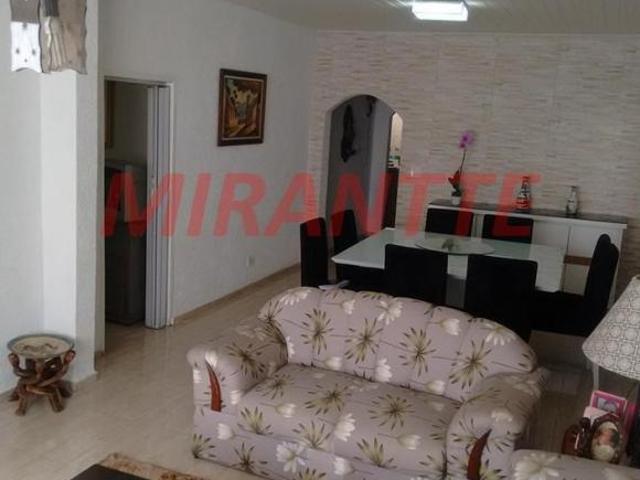 Casa terrea de 323m² com 5 quartos