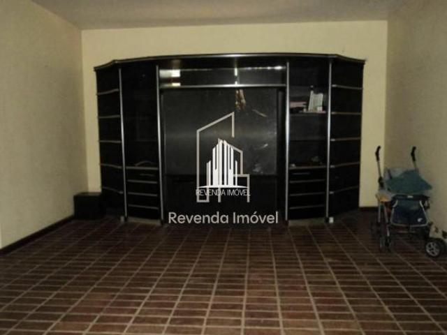 Casa Térrea de 329m² com 4 dormr/1Suíte, 3 salas, 2 banheiros, no Morumbi