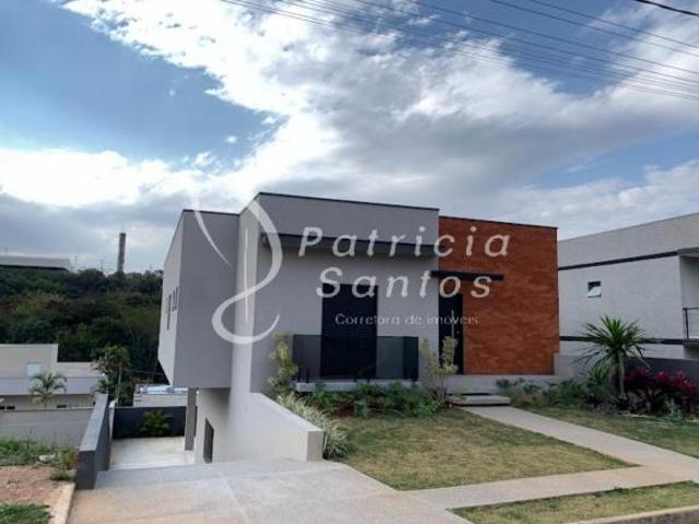 Casa térrea de 335m² em condomínio no Villa Real de Bragança: funcionalidade e conforto em SP!