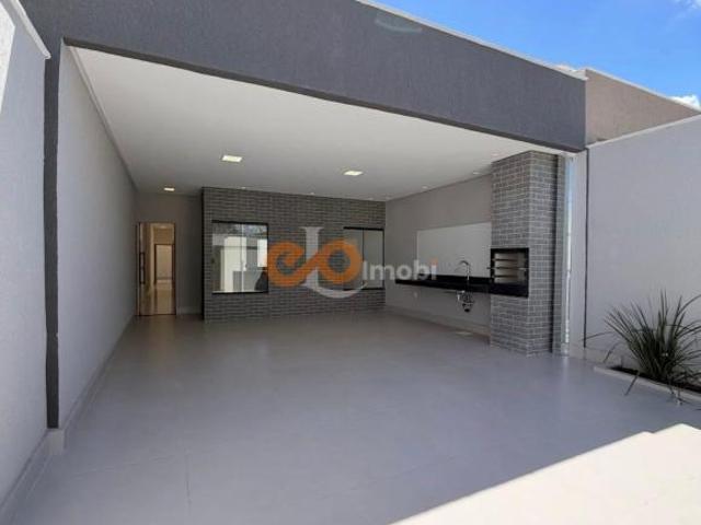 Casa Térrea de 3/4 sendo uma suíte master e duas americanas