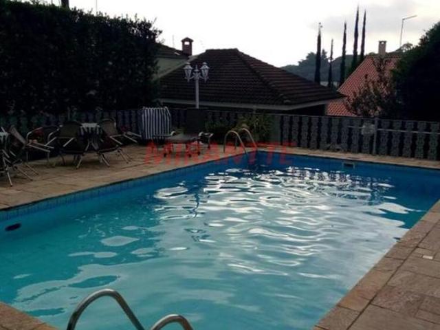 Casa terrea de 351m² com 4 quartos