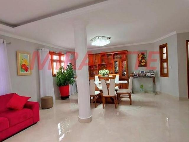Casa terrea de 354m² com 4 quartos