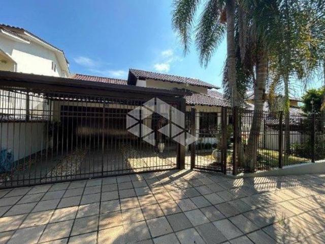 Casa térrea de 3 dormitórios no bairro Higienópolis!
