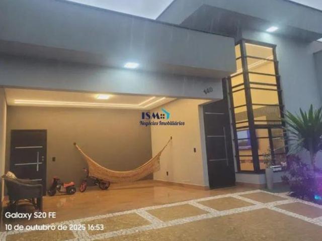 Casa térrea de 3 dormitórios a venda no Condomínio Olívio Franceschini