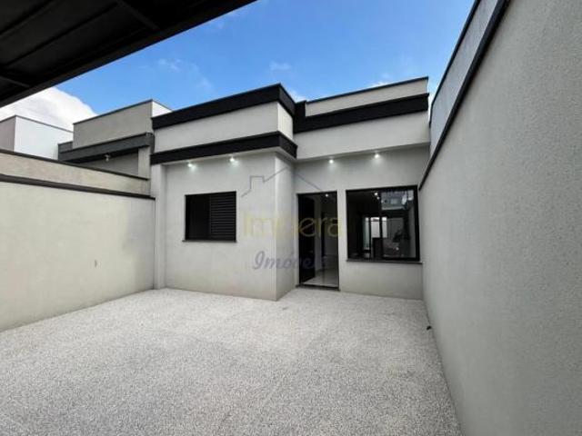 Casa térrea de 3 dormitórios c/ suíte Portal Santa Inês