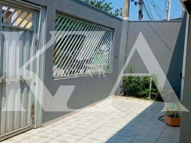 Casa Térrea de 3 Dormitórios em Bairro Tranquilo Jundiaí