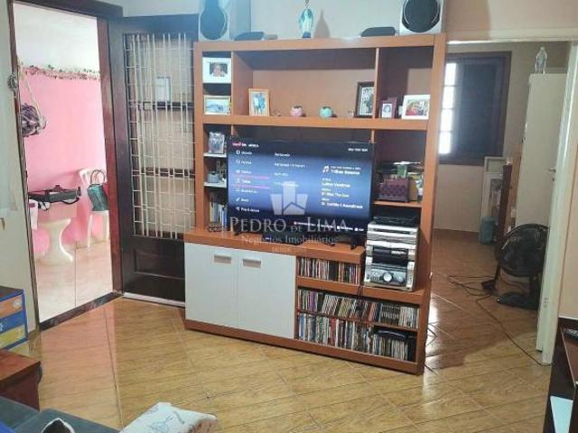 Casa terrea de 3 dormitorios sendo 1 suite e 2 vagas de garagem no Cangaíba