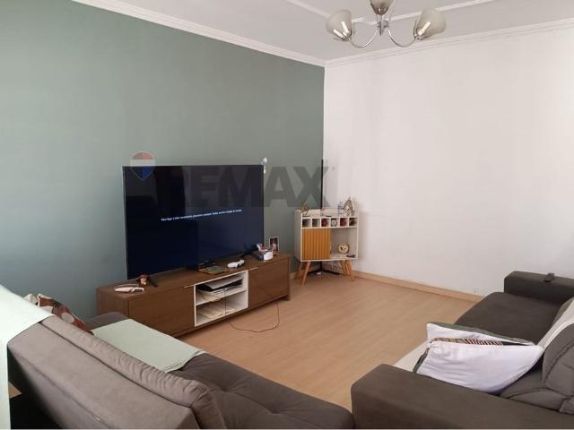 Casa térrea de três quartos com suíte e closet no Jardim Planalto