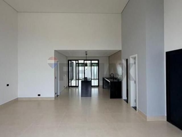 Casa Térrea de Alto Padrão | 200m² | 3 Suítes | Conforto, Exclusividade e Qualidade de Vida para sua
