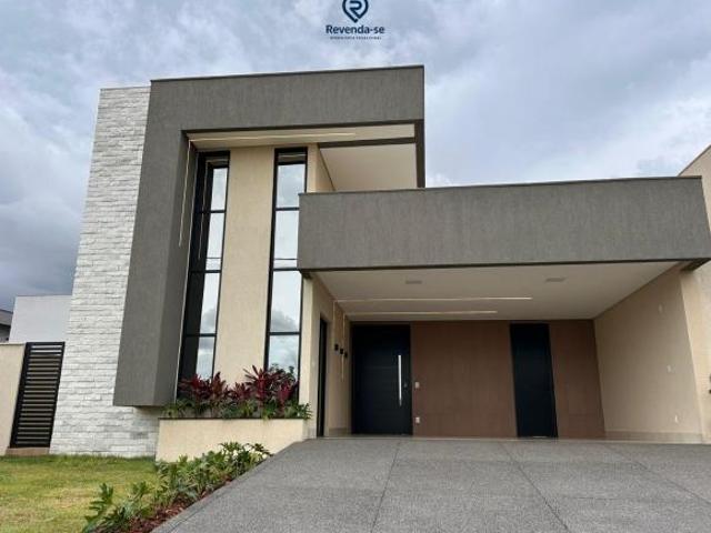 Casa Térrea de Alto Padrão 3 Suítes + Eccritorio Parqville Jacarandá