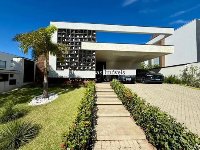 CASA TÉRREA DE ALTO PADRÃO À VENDA NO ALPHAVILLE NOVA ESPLANADA!
