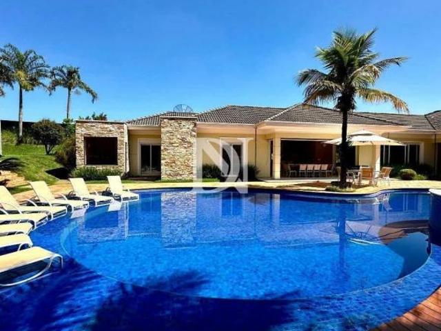 Casa térrea de alto padrão à venda no Condomínio Fazenda Vila Real de Itu | 6 quartos, 6 suítes, pis