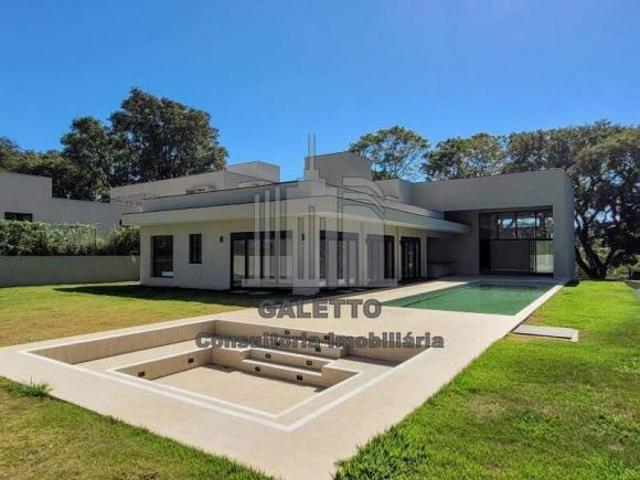Casa térrea de alto padrão à venda no Condomínio Fazenda Serra Azul – Itupeva/SP