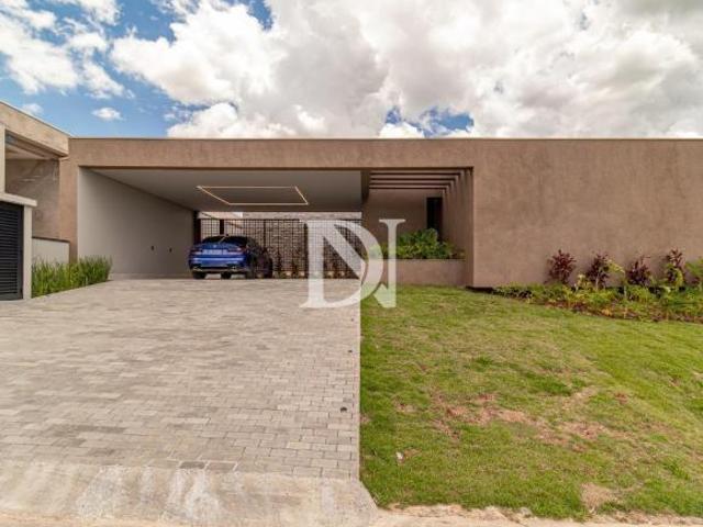 Casa Térrea de Alto Padrão à Venda no Condomínio Parque Xapada – Itu/SP 4 suítes, gourmet integrado