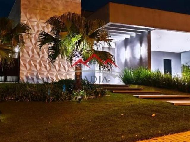 Casa térrea de alto padrão à venda no Condomínio Terras da Alvorada