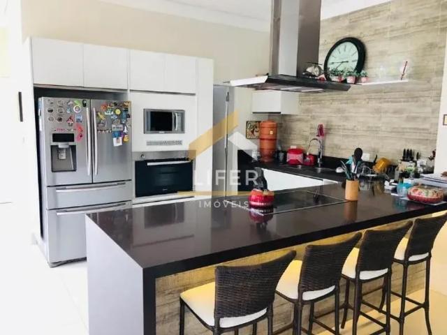Casa térrea de alto padrão à venda no Parque dos Alecrins – Campinas