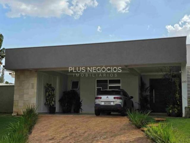 Casa térrea de alto padrão à venda no Reserva Fazenda Imperial, Sorocaba 3 suítes, piscina, área go