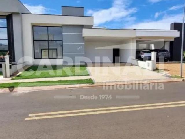 Casa Térrea de Alto Padrão à Venda com 3 suítes e piscina em Paulínia