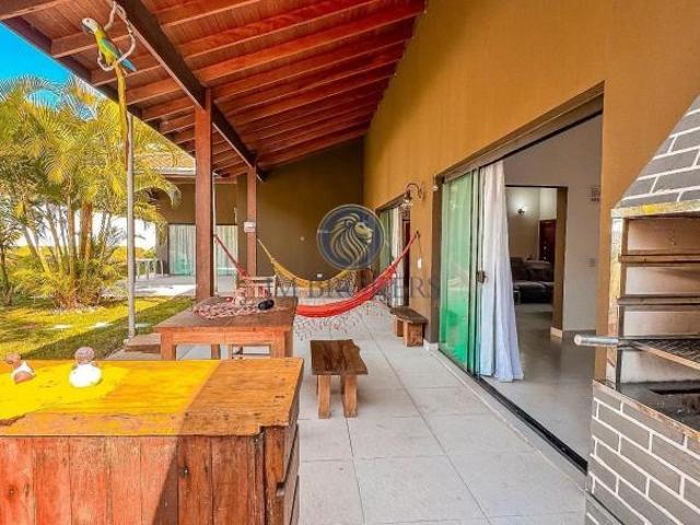 Casa térrea de alto padrão à venda e locação no condomínio Granja Viana II, Granja Viana, 4 suítes