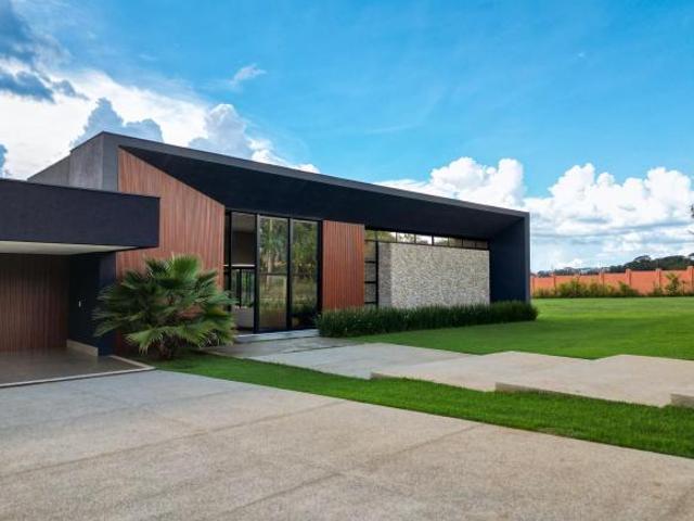 Casa Térrea de Alto Padrão Condomínio Alto da Boa Vista