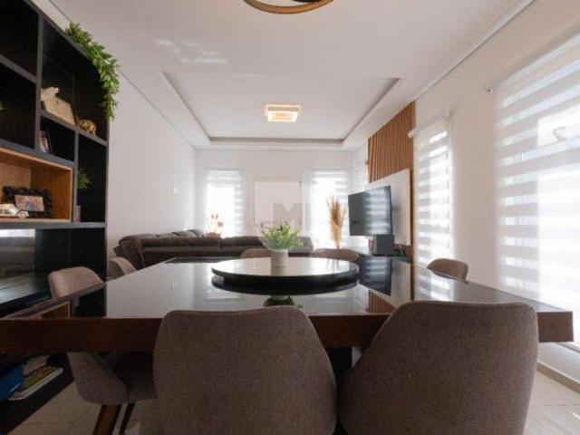 Casa térrea de alto padrão no centro de São José dos Pinhais