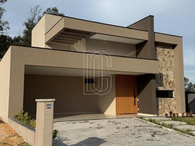 Casa Térrea de Alto Padrão no Condomínio Arboretum em Vinhedo
