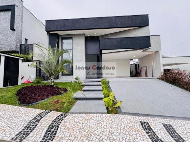 Casa térrea de alto padrão no Granja Anita em Mogi das Cruzes SP. Com 3 quartos sendo 3 suítes, sala