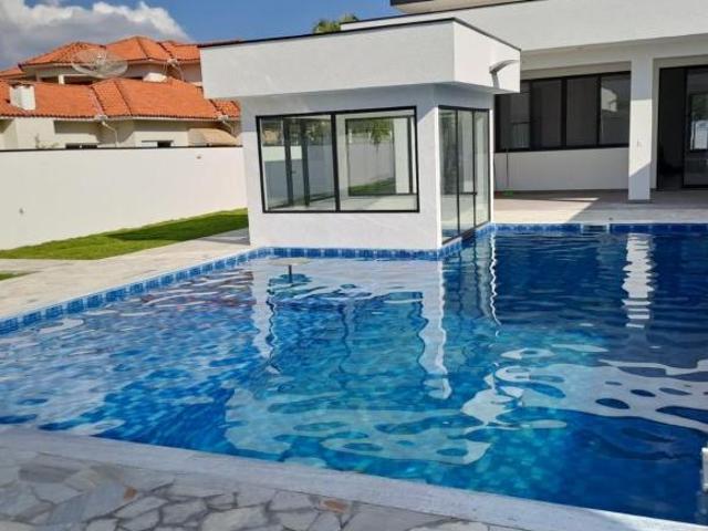 Casa Térrea de Alto Padrão no Parque Village Castelo: Conforto, Lazer e Exclusividade